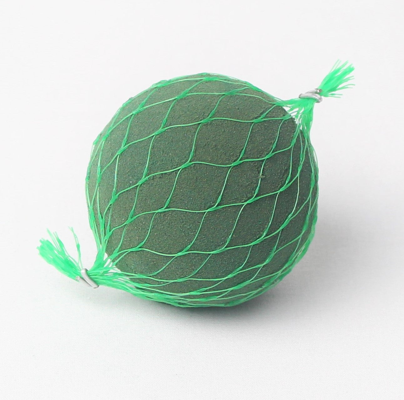 Oasis sphere shaped foam save time for arrangement and reduce foam ...