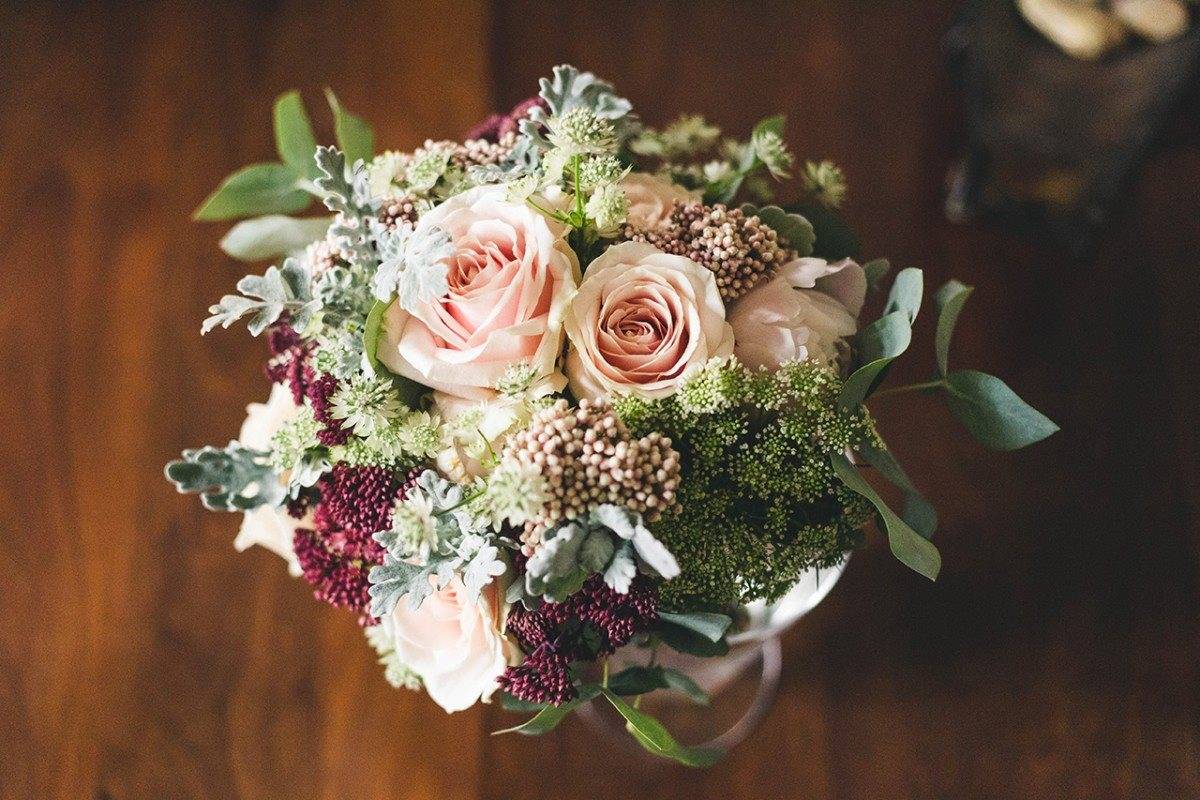 Oasis Advantage floral foam is suitable for all types of flowers ...