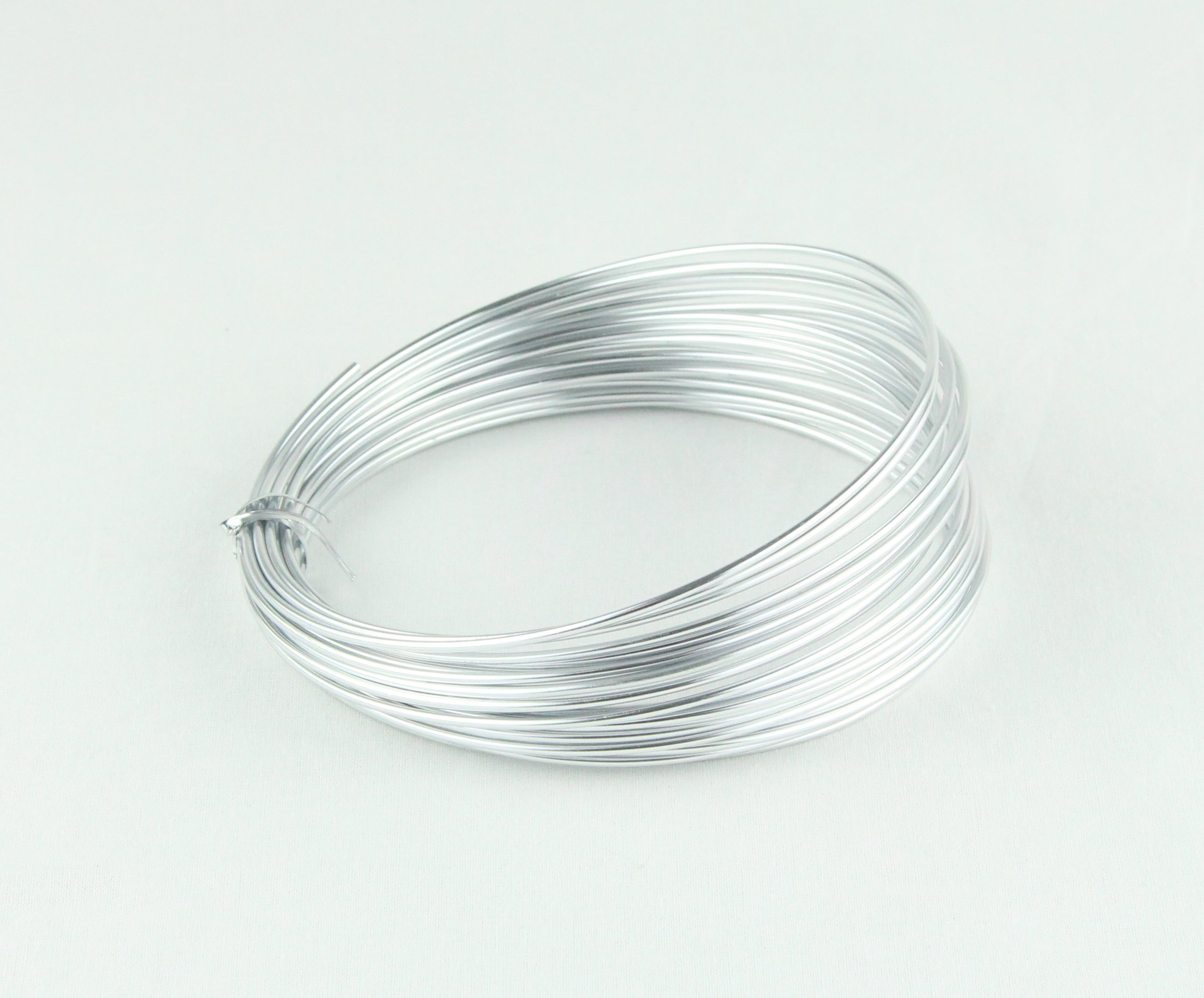 Oasis Round Aluminum Wire 1MM is easy to shape. – OASIS® Floral ...